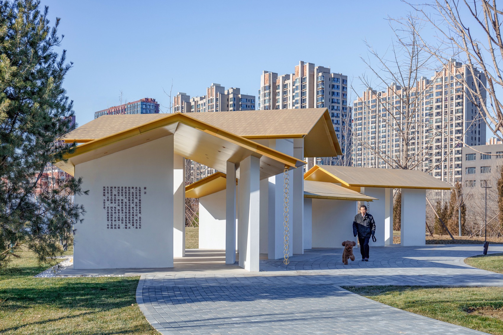 Golden-roofed Pavillion by Shuǐ Xíng Design & YWA - 谷德设计网