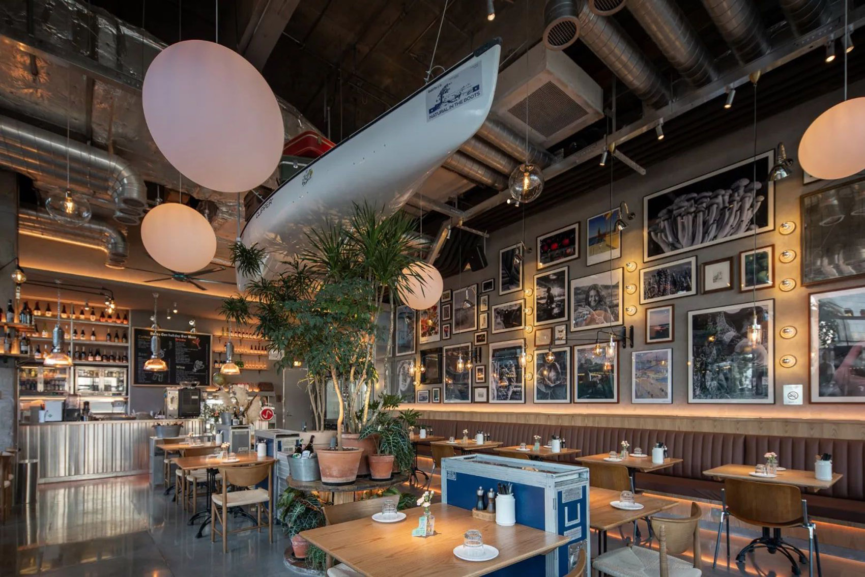 The boots’ first store in Changsha by ONTOGENESIS - 谷德设计网