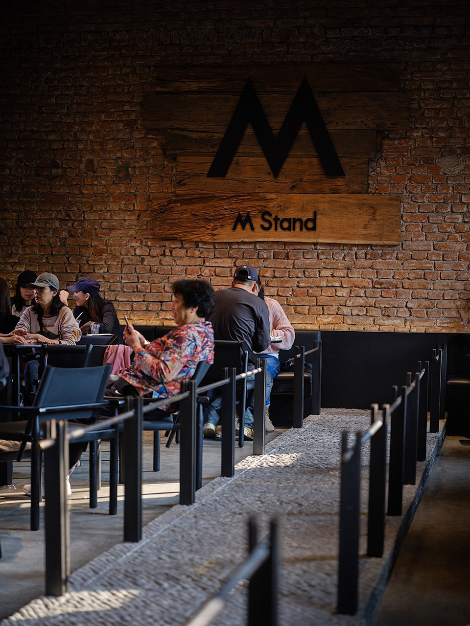 M stand _ Qingdao Silverfish Alley Flagship Store by Balance design - 谷德设计网