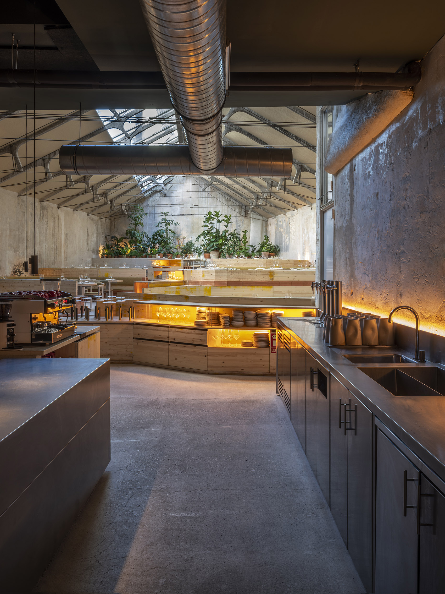 TRAMO by Selgascano - 谷德设计网