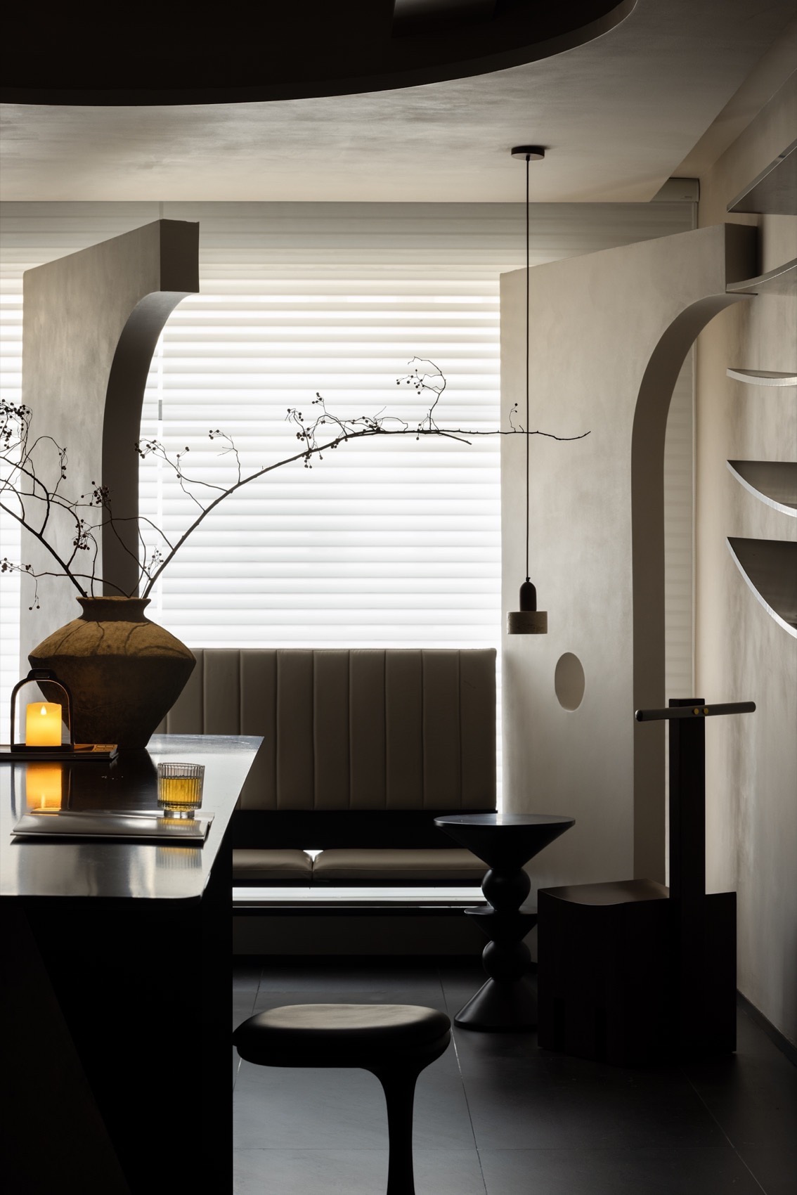 A bunch hotel by Hunan Ruler Plating Aesthetic Decoration Engineering ...