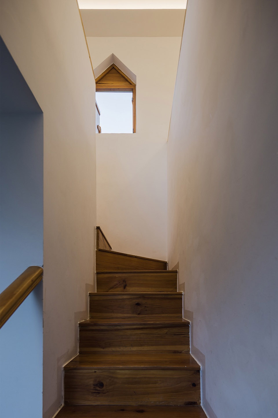 An inward micro courtyard, China by Edge Architect - 谷德设计网