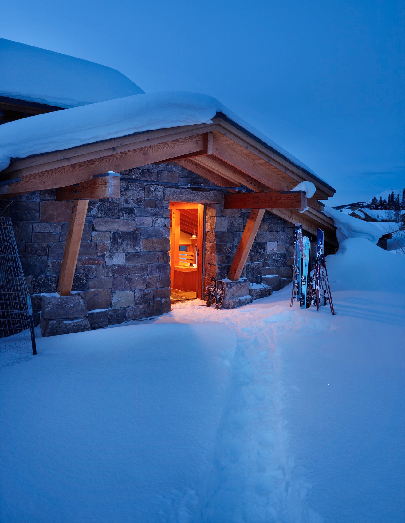 Big Sky by Kor Architects + Barbara Leland Interior Design - 谷德设计网