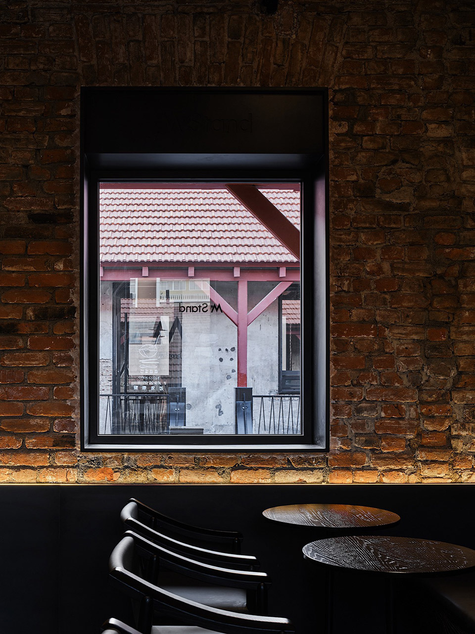 M stand _ Qingdao Silverfish Alley Flagship Store by Balance design - 谷德设计网