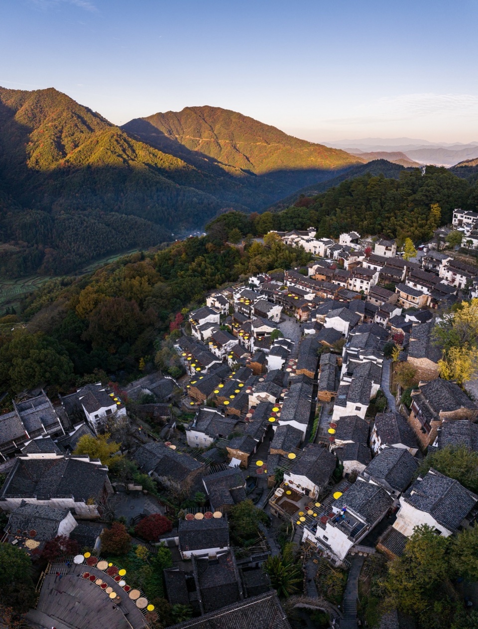 Renovation of Huangling Ancient Village by Wuyuan Village Culture Media ...