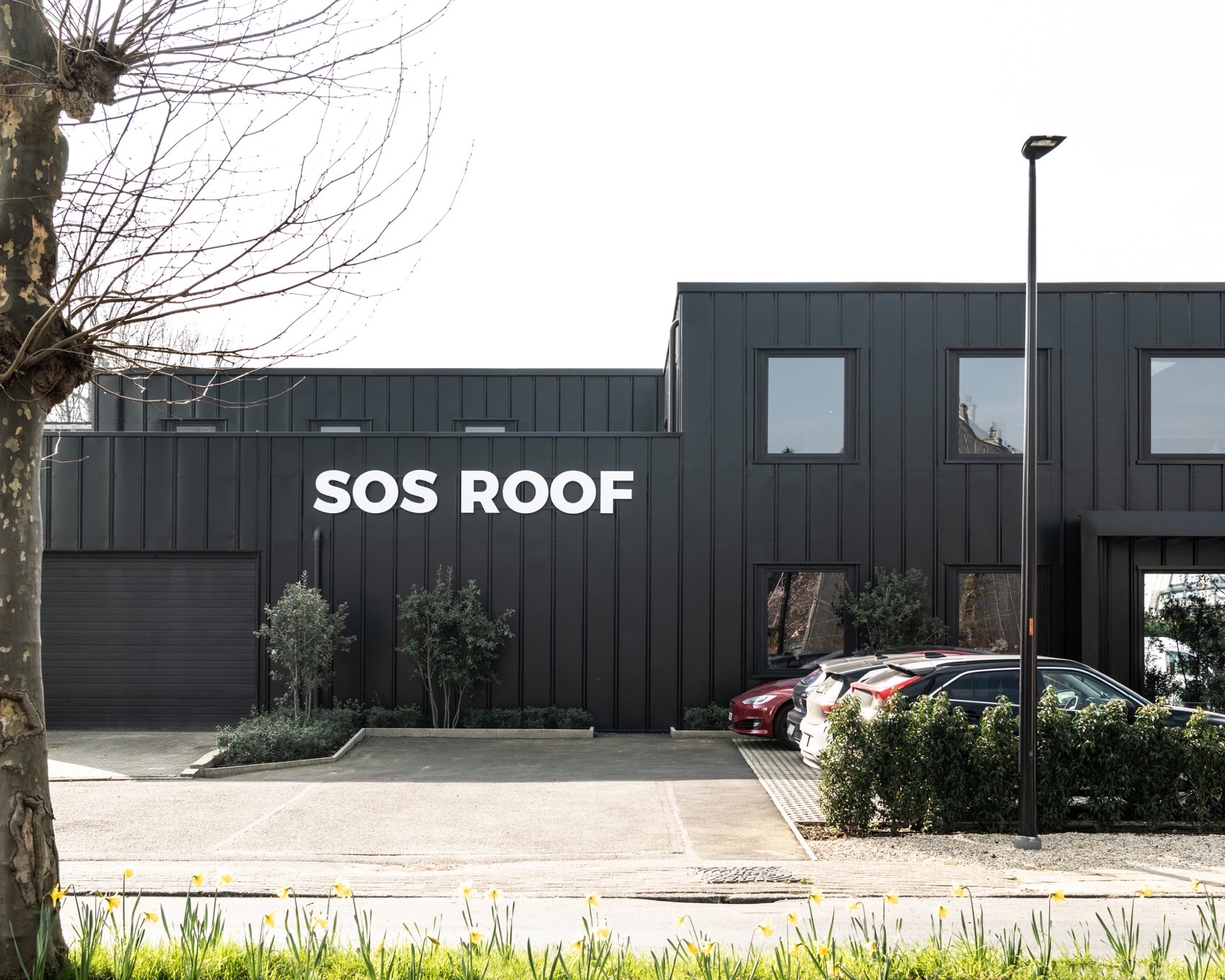 SOS Roof Headquarters by objekt - 谷德设计网