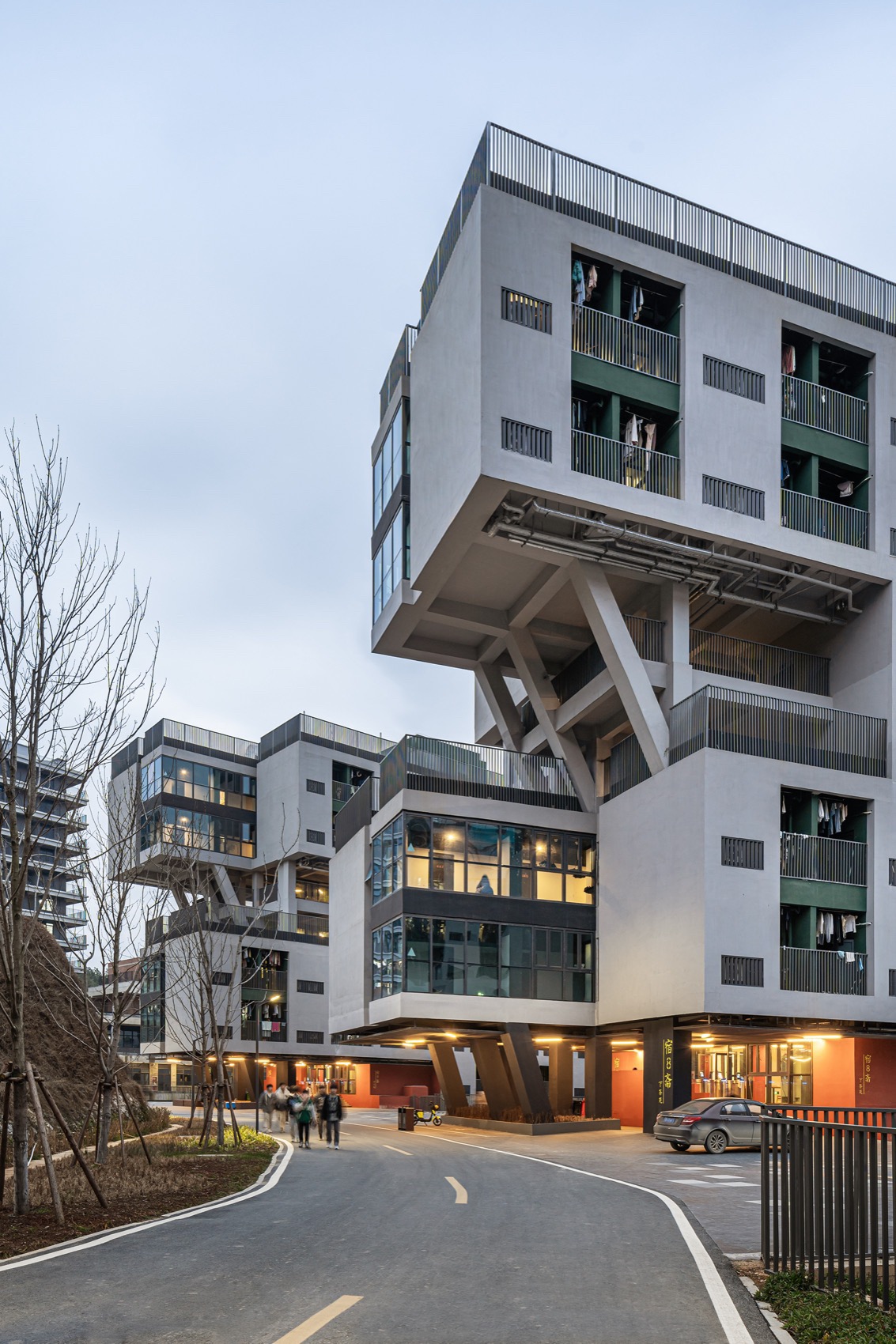 Valley student apartment of Jingdezhen Vocational University of Art by ...