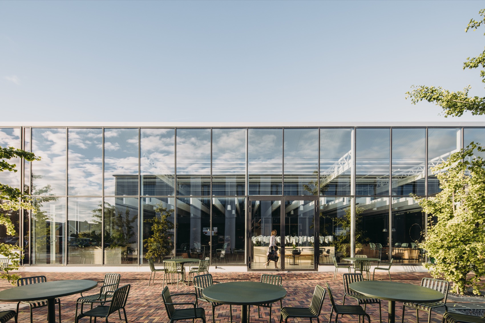 Renovation and interior of the head office Anthura, Bleiswijk by ...