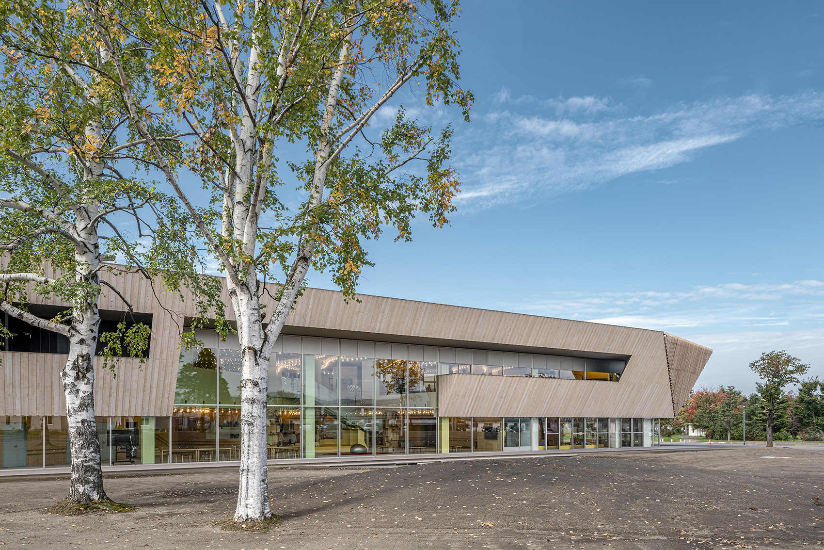 Higashikawa Town Community Plaza “SORAIRO” by Kengo Kuma and Associates ...