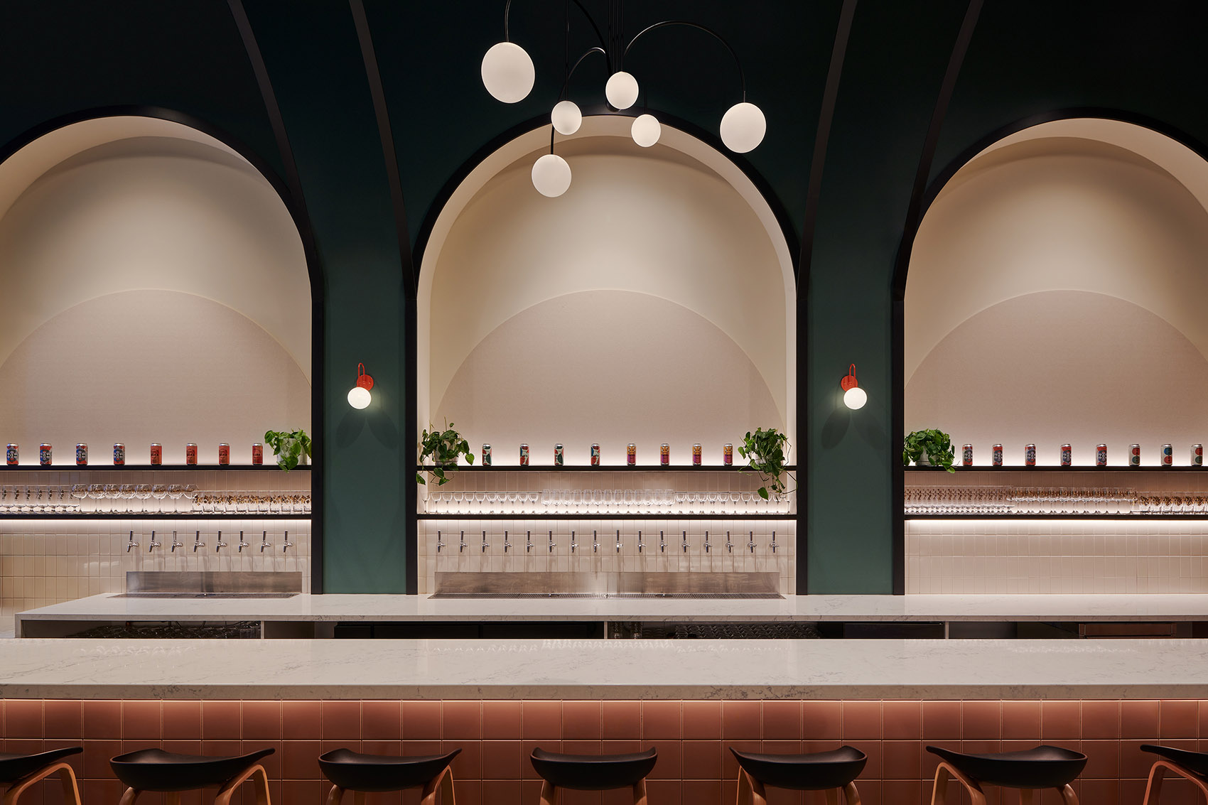 TALEA Beer Co’s Bryant Park Taproom by ALA Studio - 谷德设计网