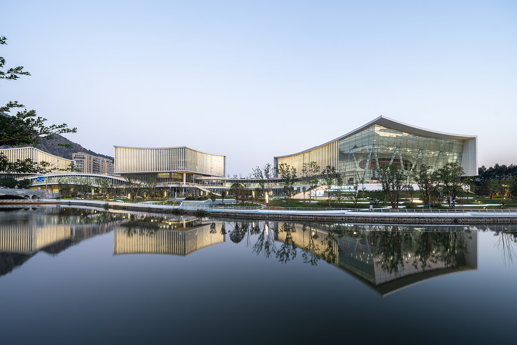 Wenzhou High-tech Cultural Square by TJAD - 谷德设计网