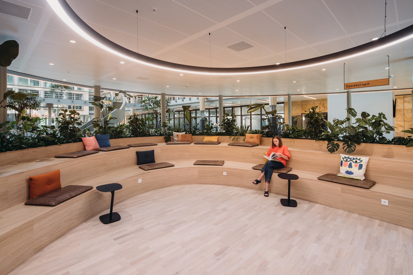 EDGE Stadium by Atelier PRO architects - 谷德设计网