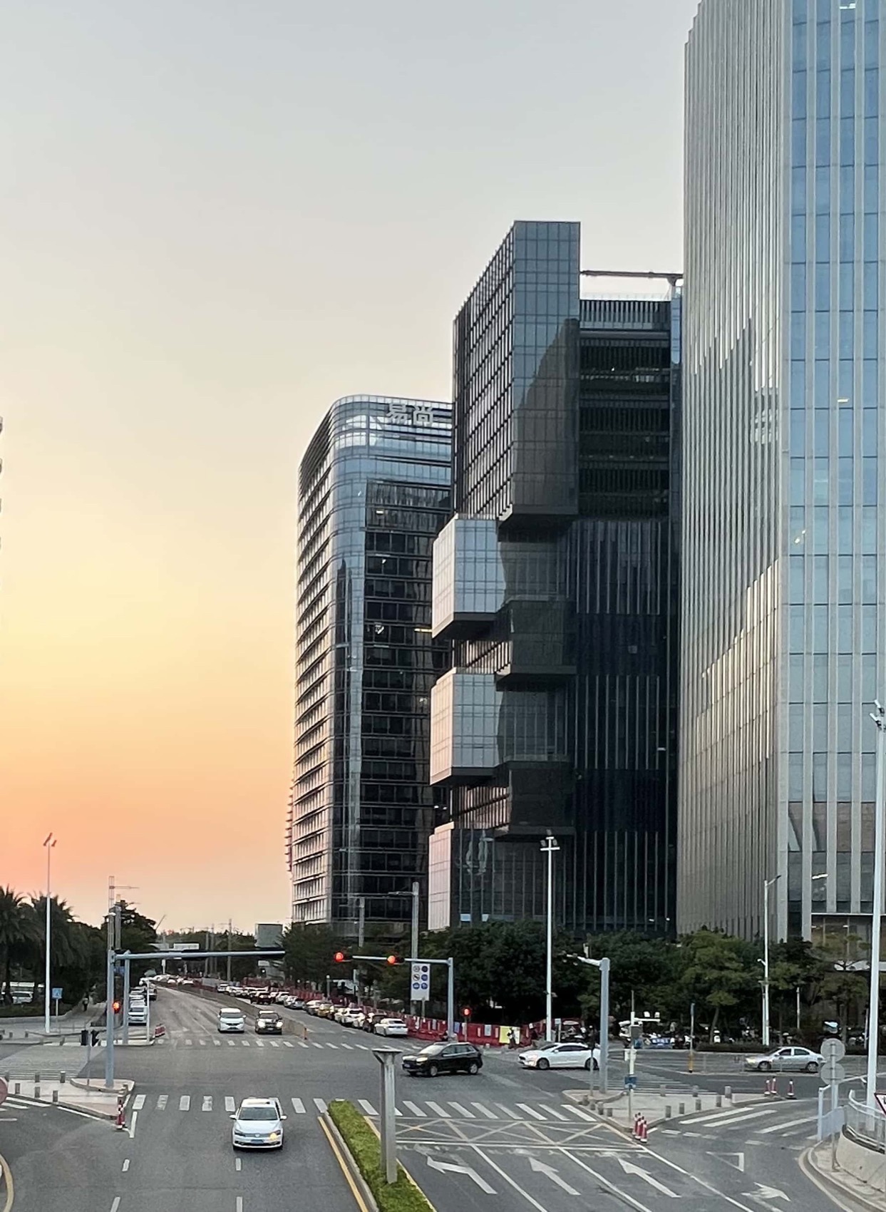 SCT Gulfstream Center by Rocco Design Architects Associates - 谷德设计网