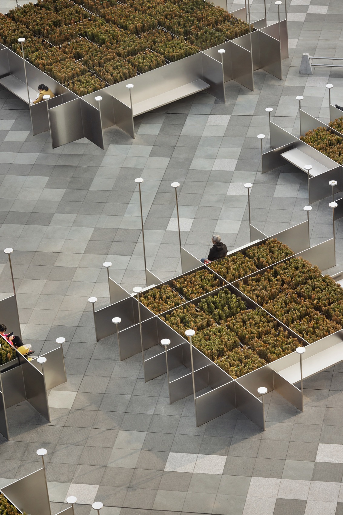 Nanyang Wanyue City Square & Sculptures by One Plus Partnership - 谷德设计网