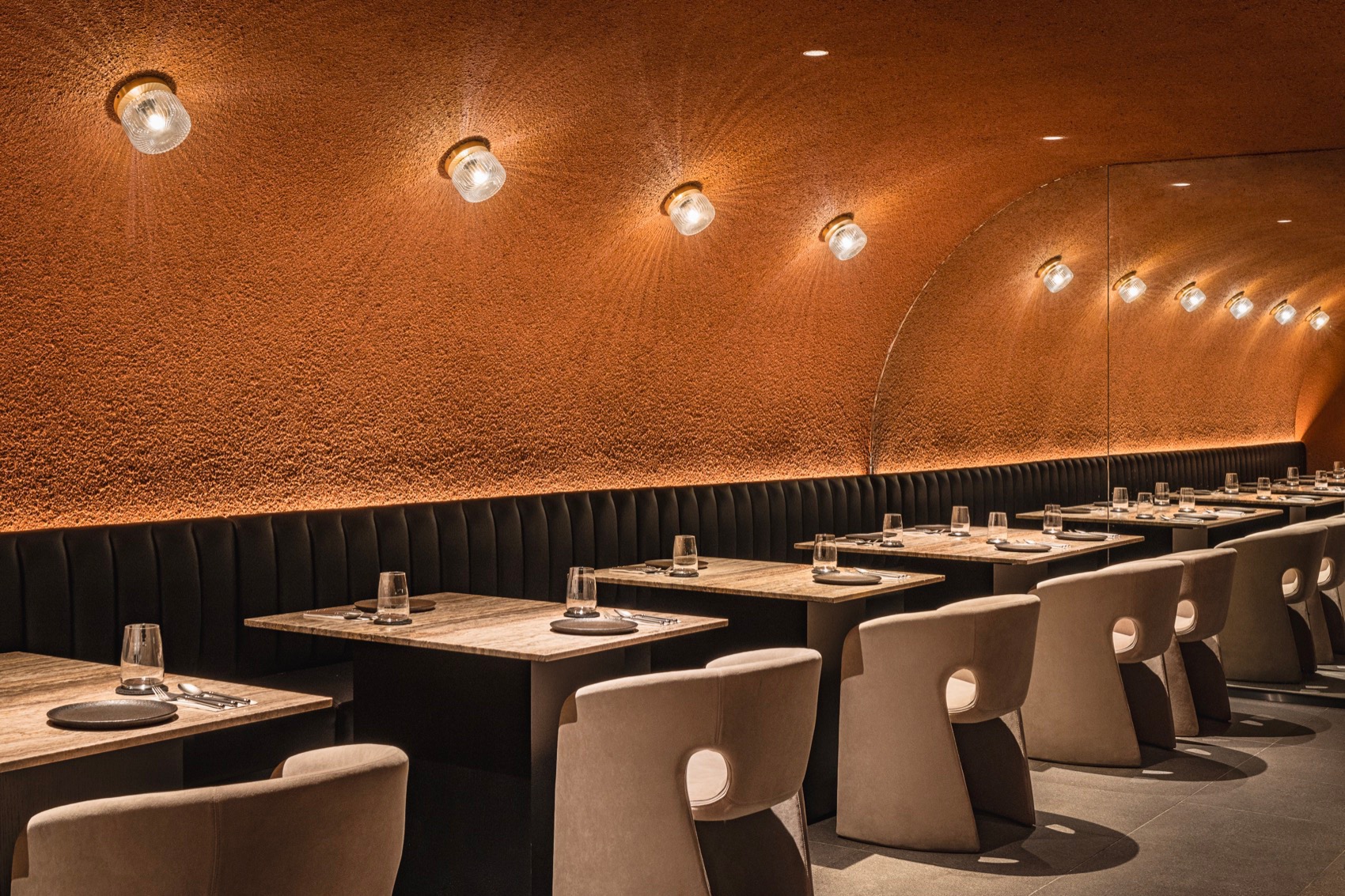 Bar Kar by Spacemen Studio - 谷德设计网