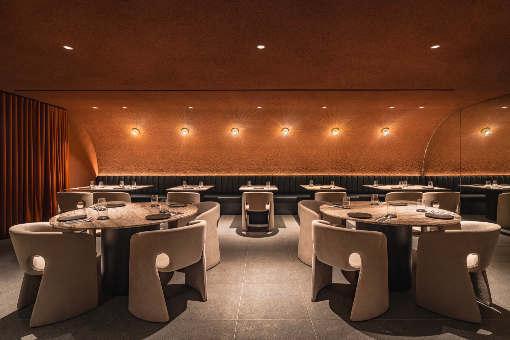 Bar Kar by Spacemen Studio - 谷德设计网