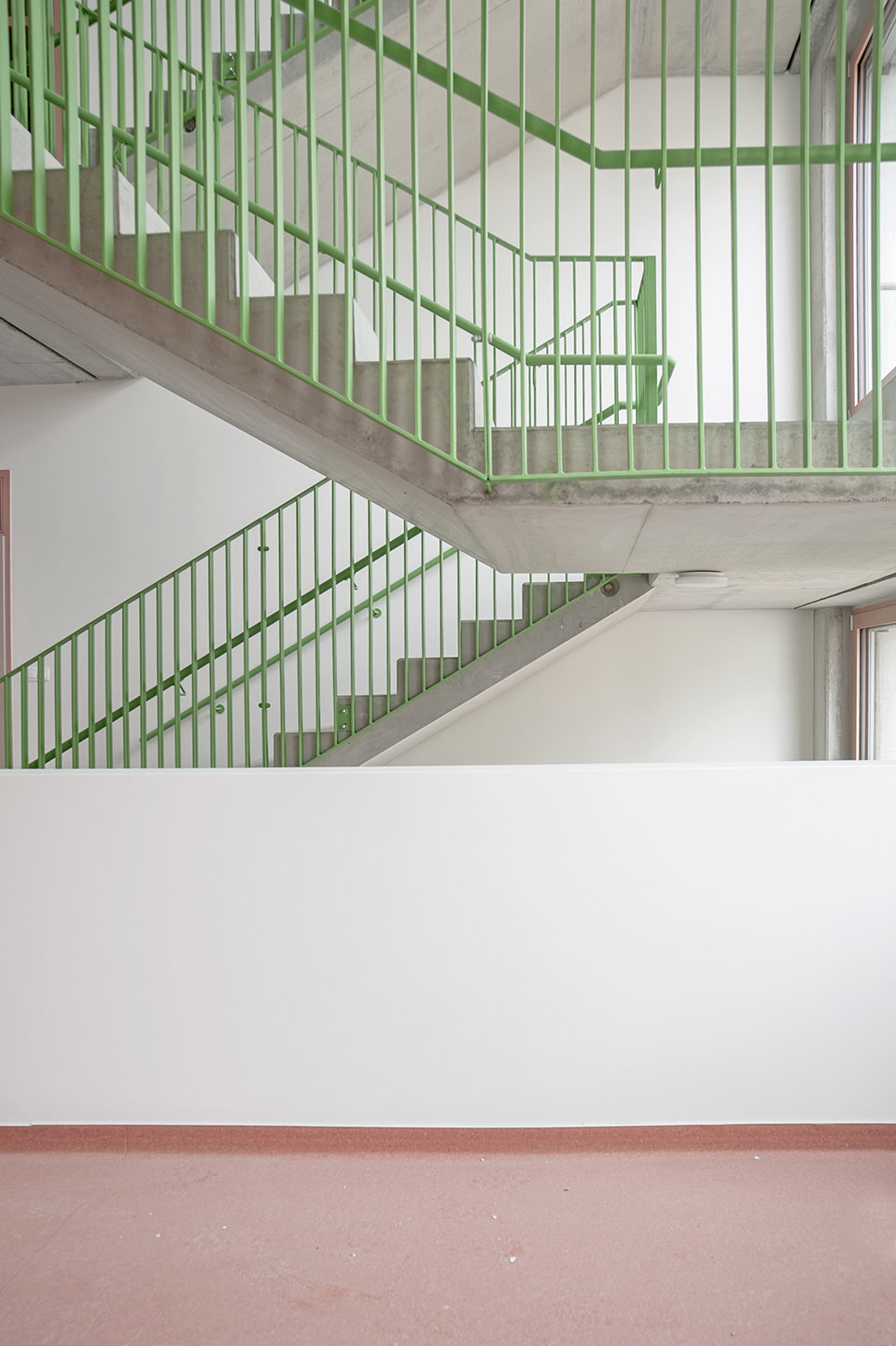 CADROVA-AOCR by Michal Vršanský architekt - 谷德设计网
