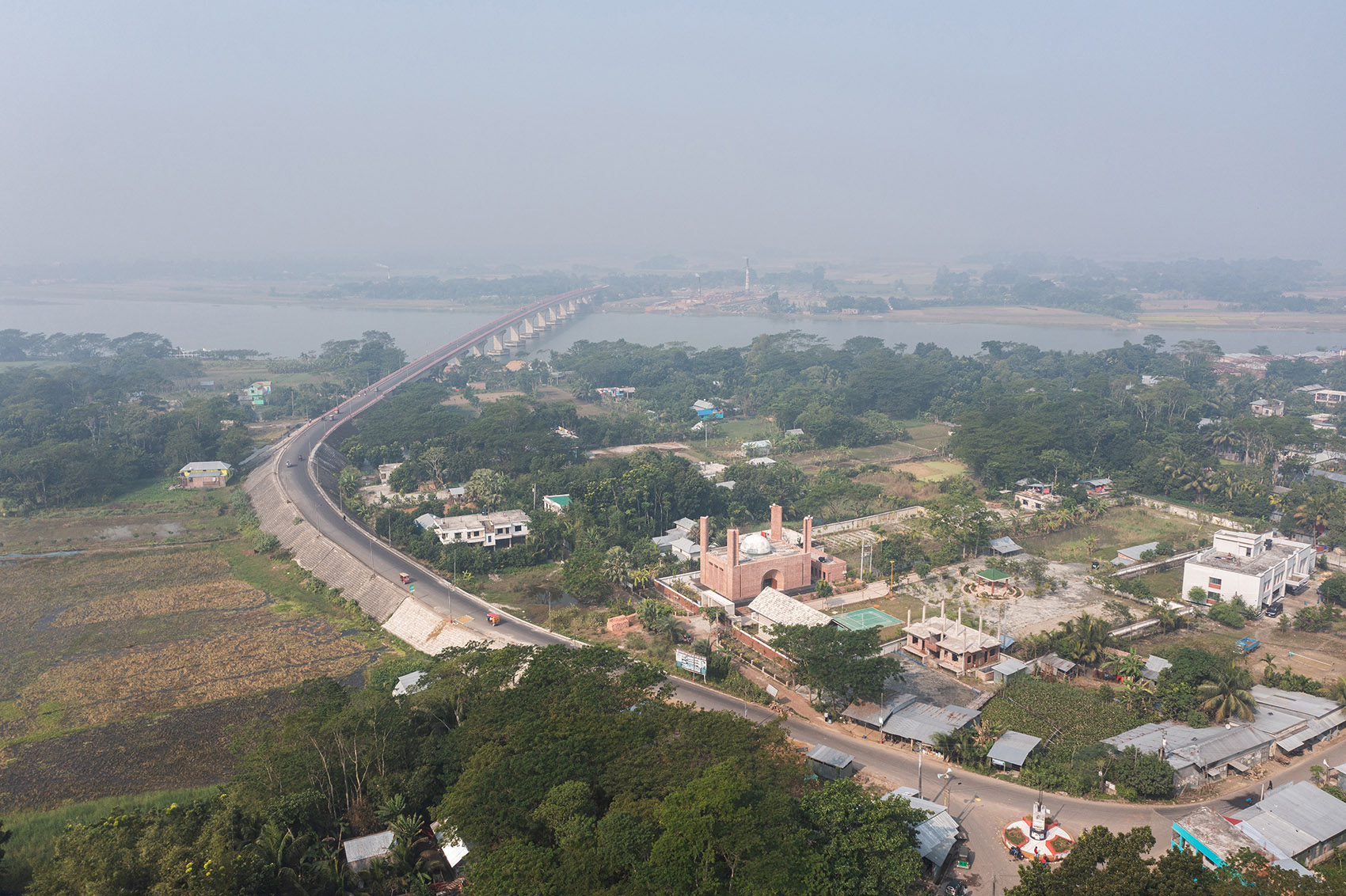 Bait Ur Raiyan Mosque by CUBEINSIDE - 谷德设计网