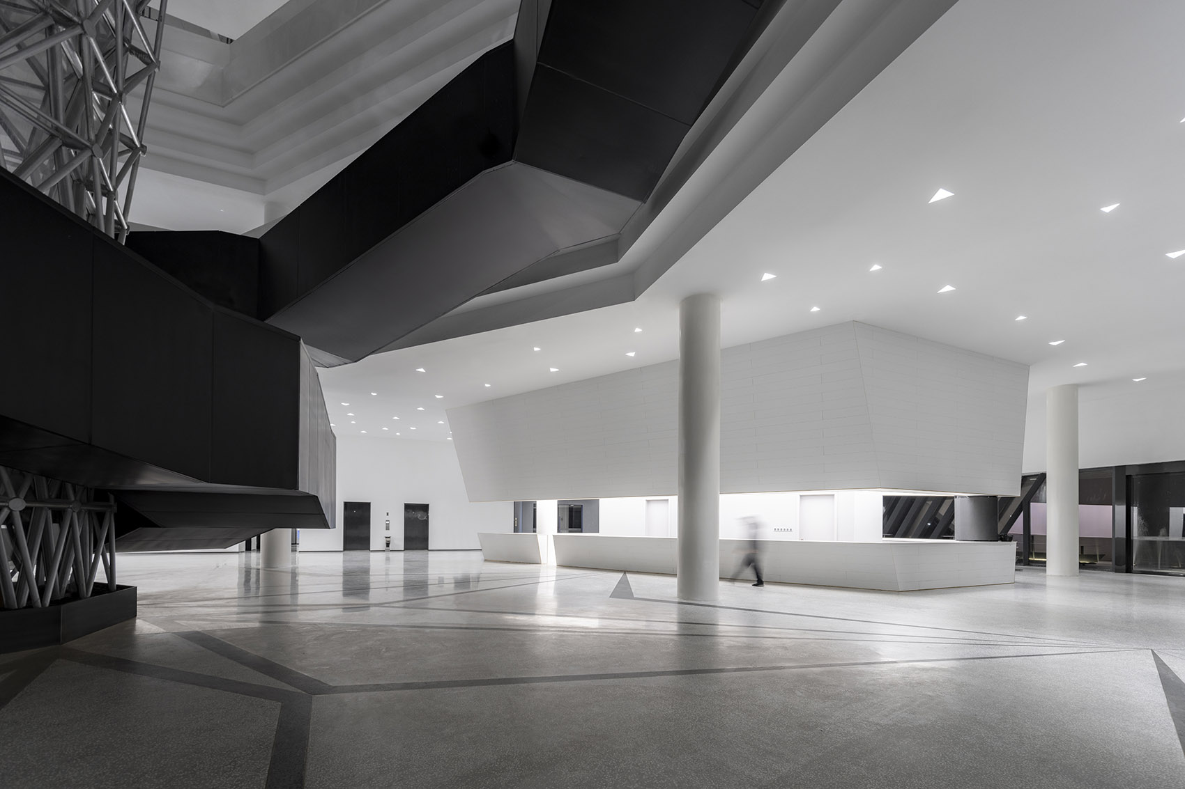 The Cloud Center by CROX - 谷德设计网