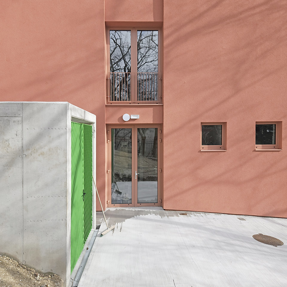 CADROVA-AOCR by Michal Vršanský architekt - 谷德设计网