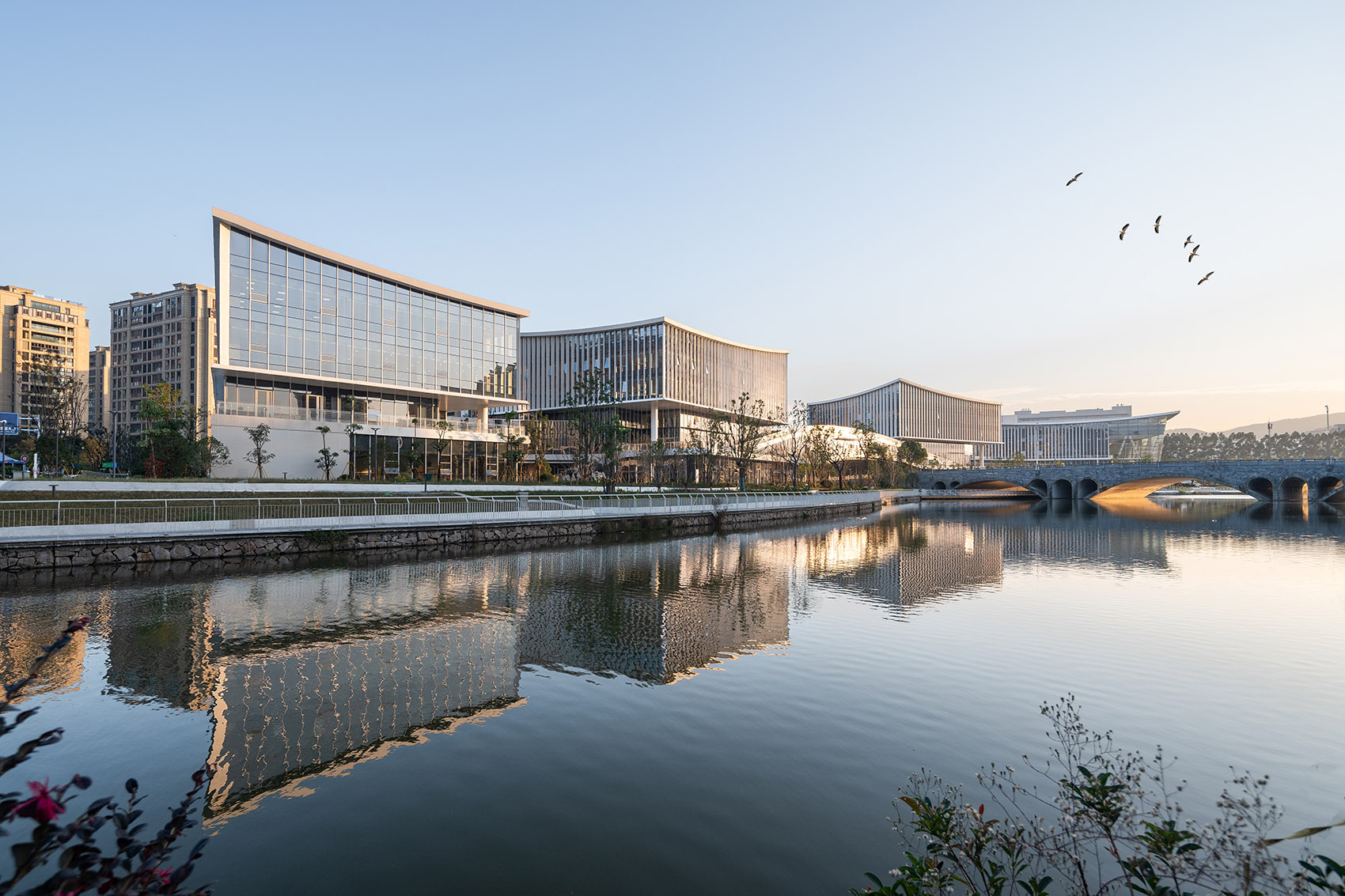 Wenzhou High-tech Cultural Square by TJAD - 谷德设计网