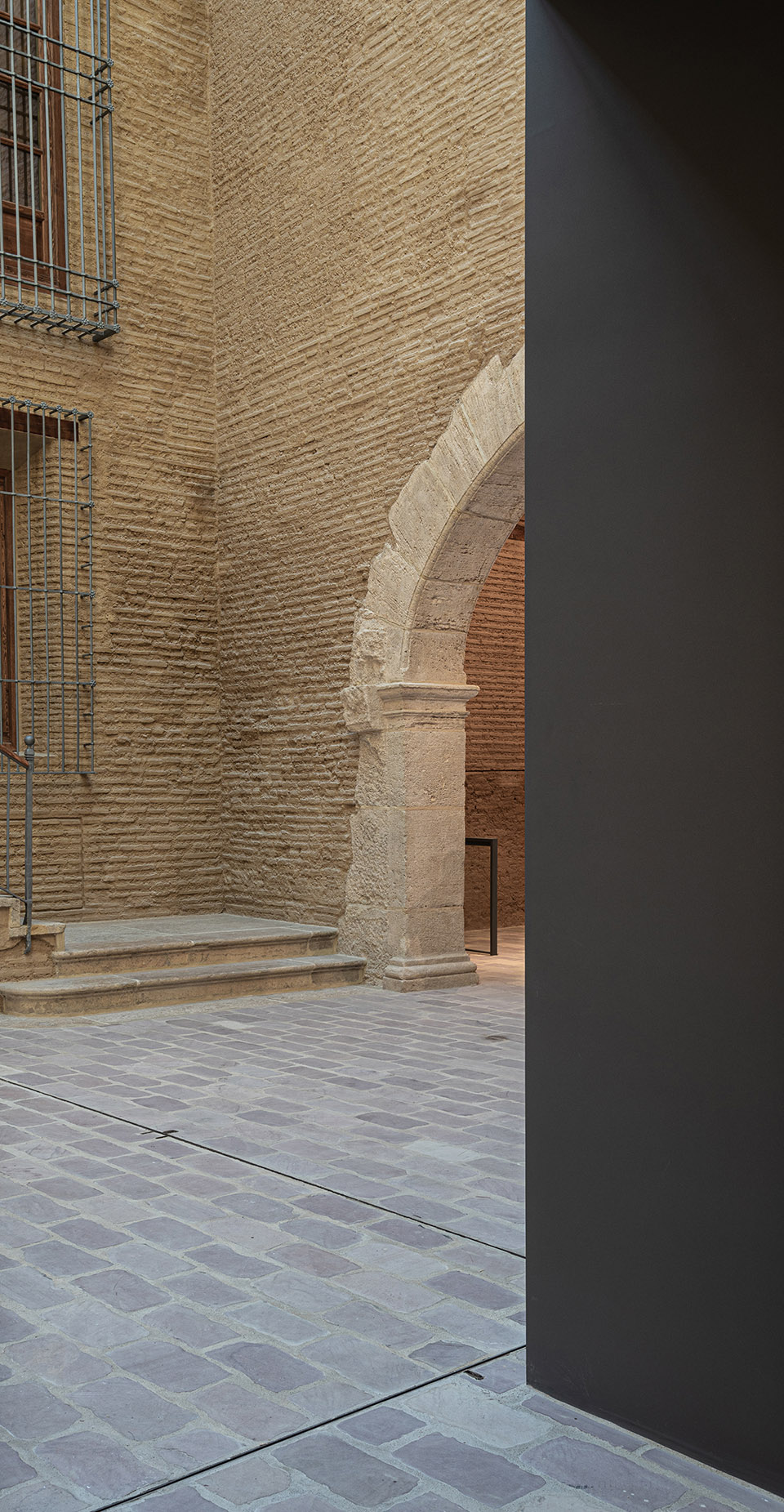 The Hortensia Herrero Art Centre by ERRE arquitectura - 谷德设计网