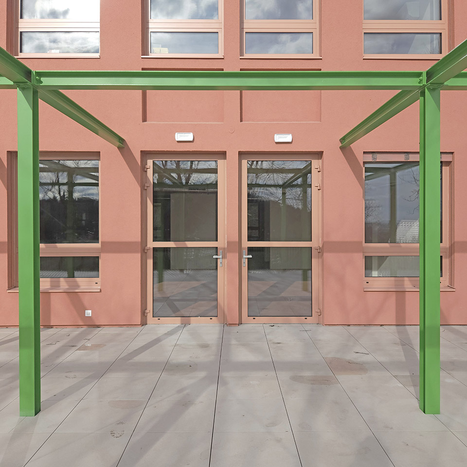 CADROVA-AOCR by Michal Vršanský architekt - 谷德设计网