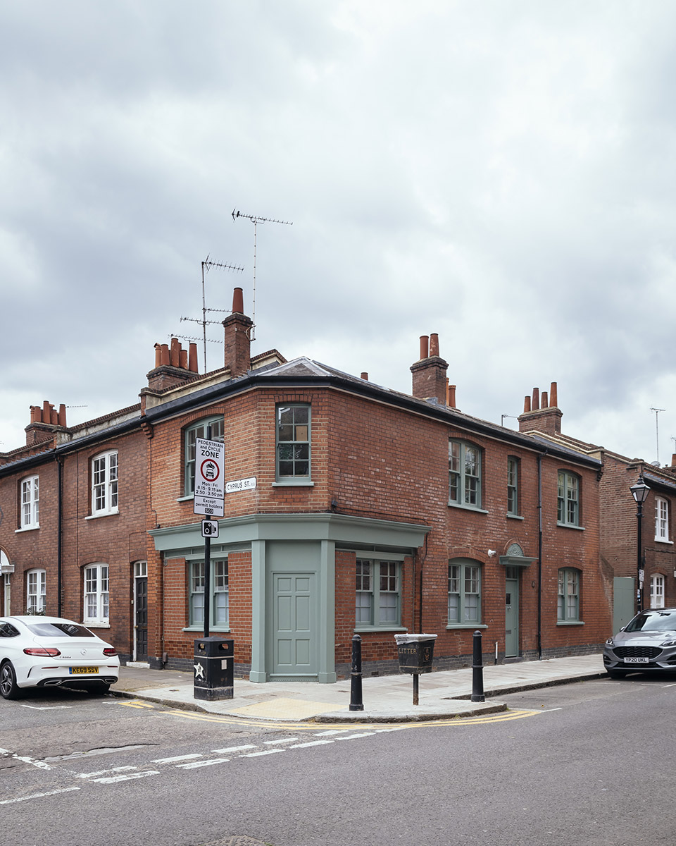 House for a Doctor, Bethnal Green by Whittaker Parsons - 谷德设计网