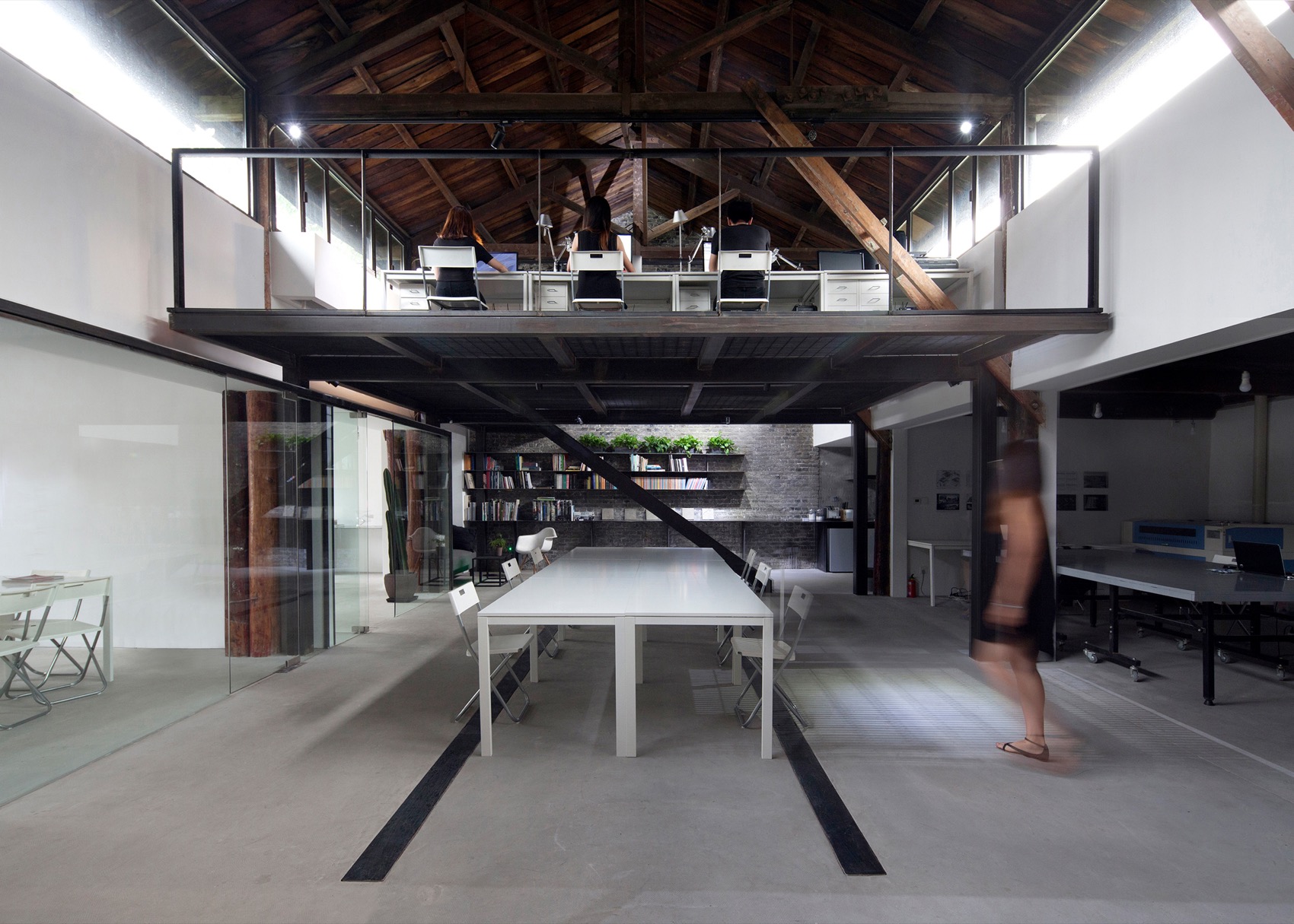 TRACE ｜reMIX 10th Anniversary Exhibition - 谷德设计网