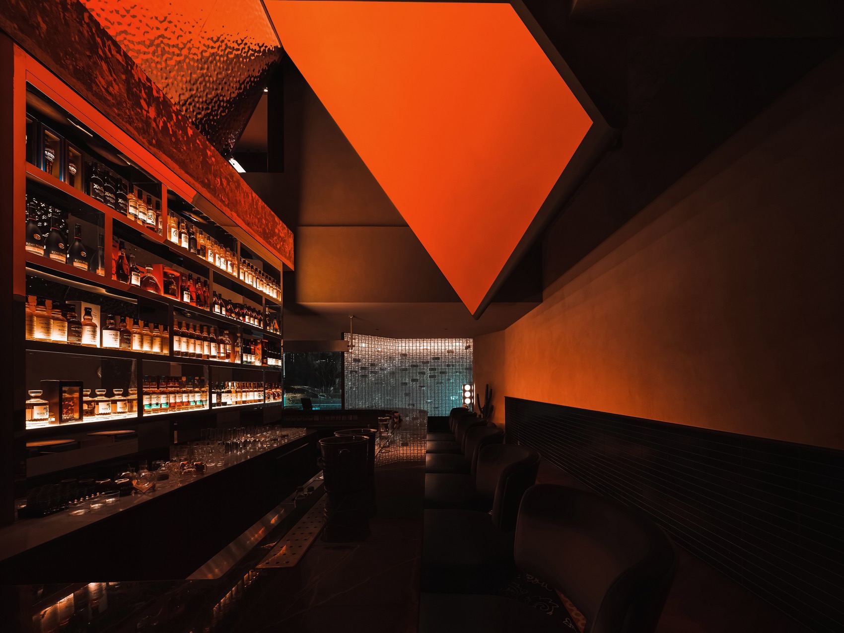 Farvahar Lounge by Yue-Design Space Design Studio - 谷德设计网