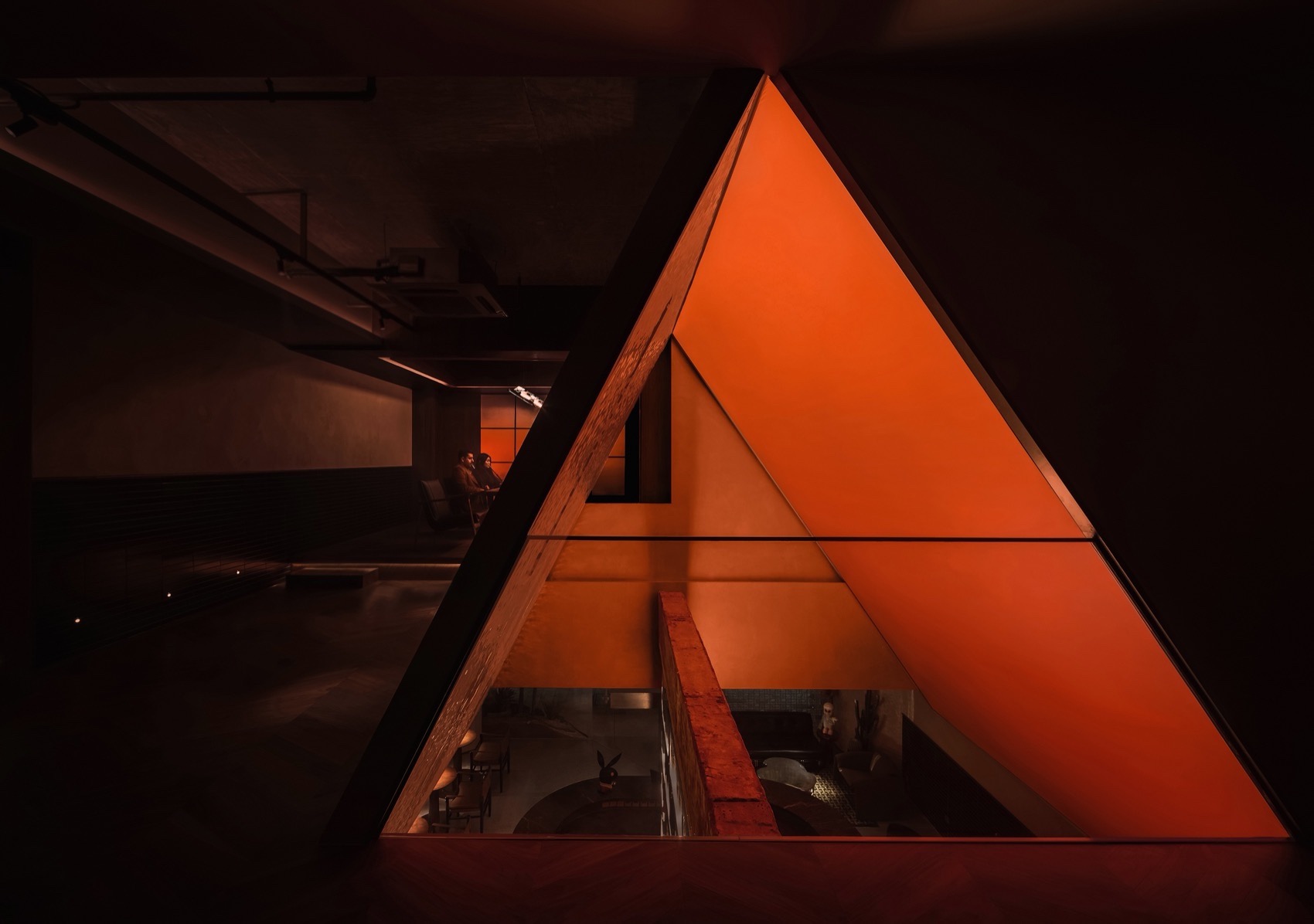 Farvahar Lounge by Yue-Design Space Design Studio - 谷德设计网