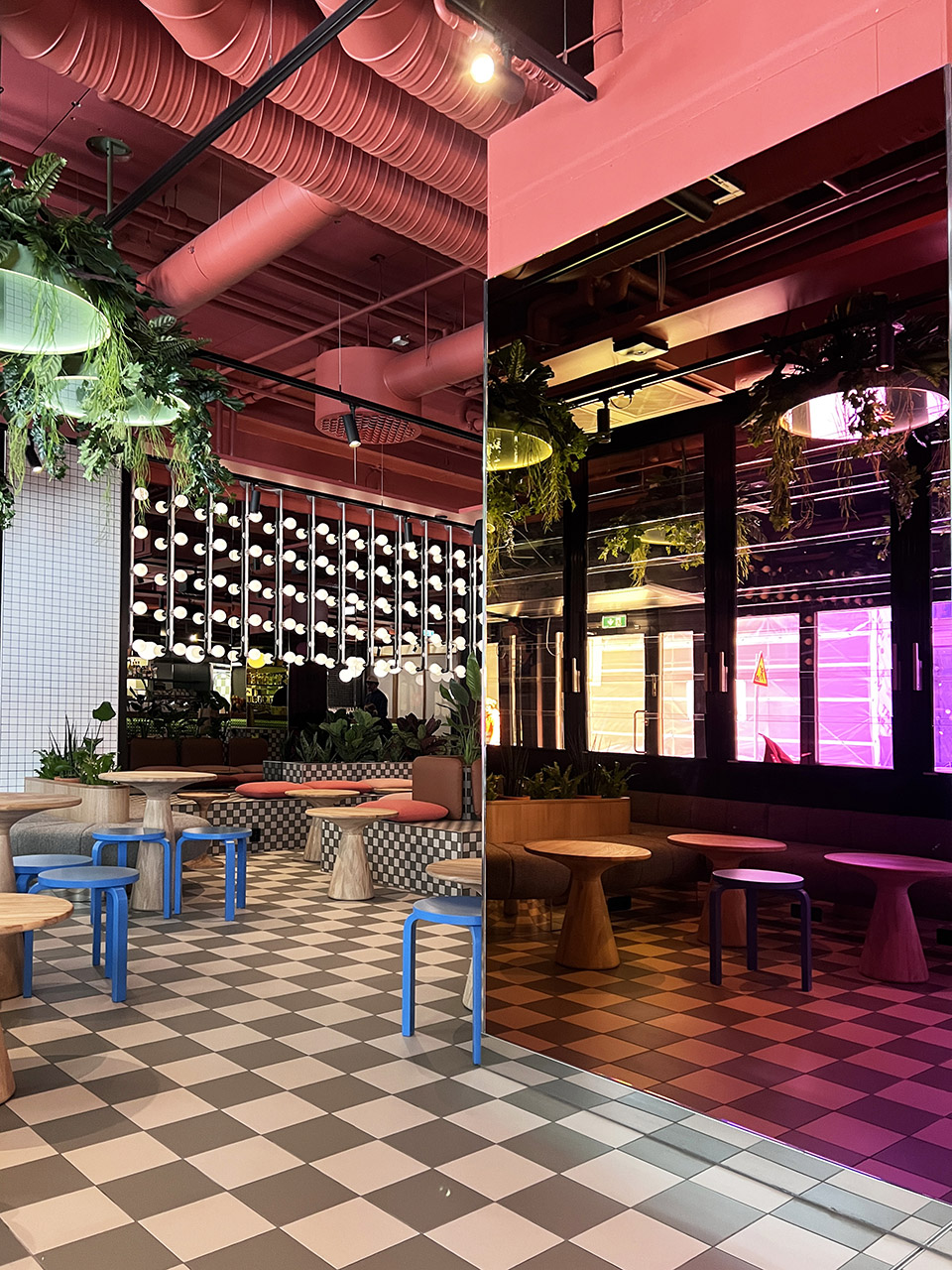 HOBO Hotel by Studio Aisslinger - 谷德设计网