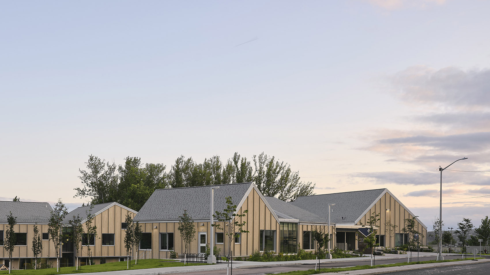 École de l’Étincelle by Agence Spatiale, Appareil Architecture, BGLA ...