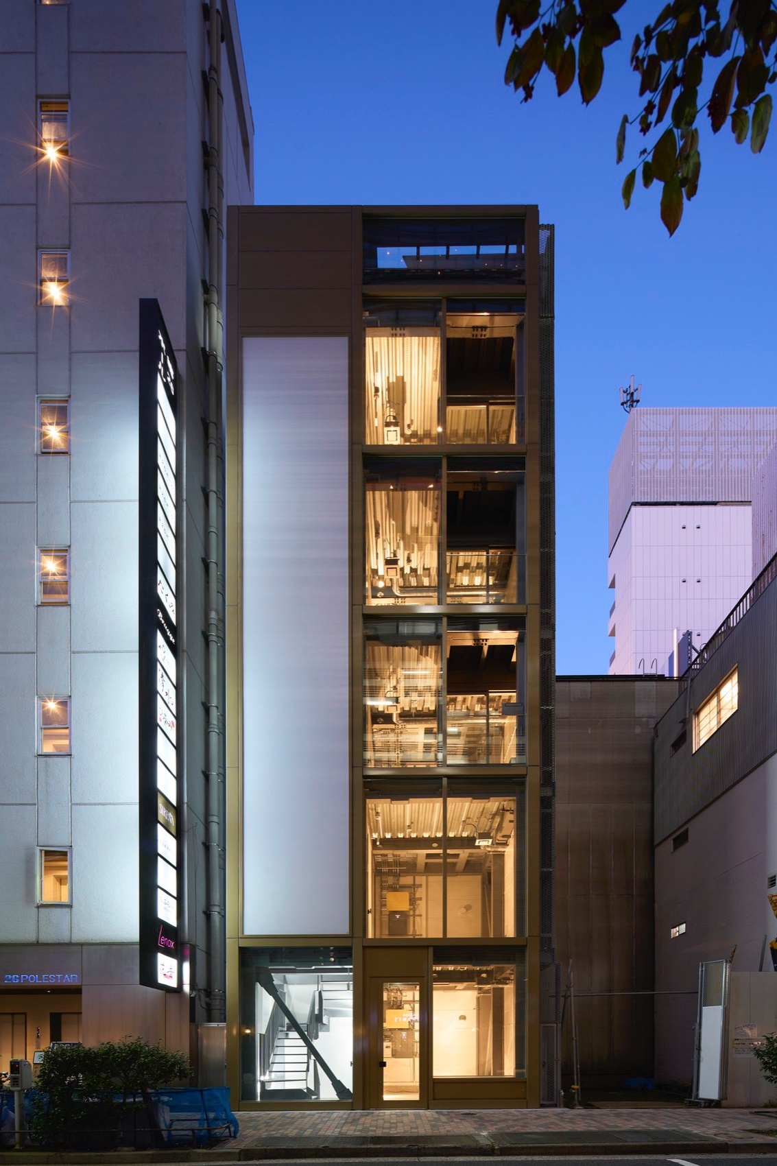 Ginza Extra Small Building by KEY OPERATION INC. / ARCHITECTS - 谷德设计网