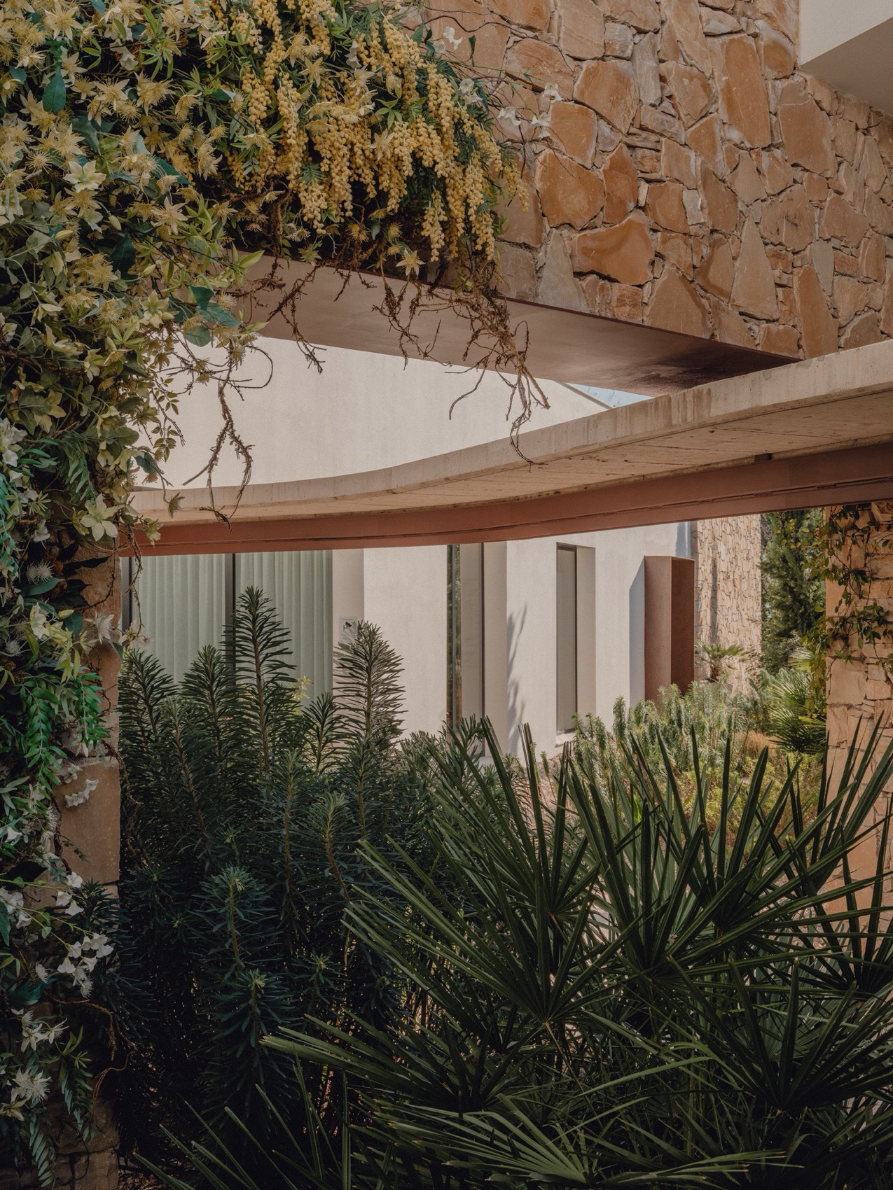 SPA WELLNESS CENTER by Lagula Arquitectes - 谷德设计网