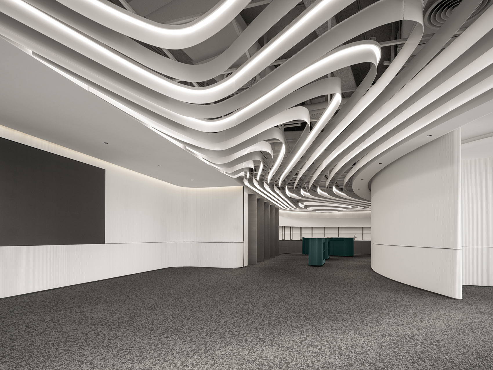 LI-NING Center in Shanghai by COLORFULL YUJING - 谷德设计网