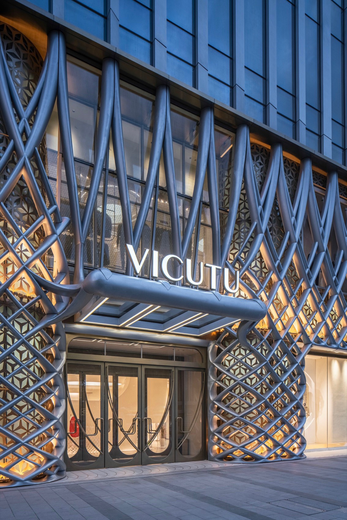 VICUTU Flagship Beijing by AntiStatics Architecture - 谷德设计网