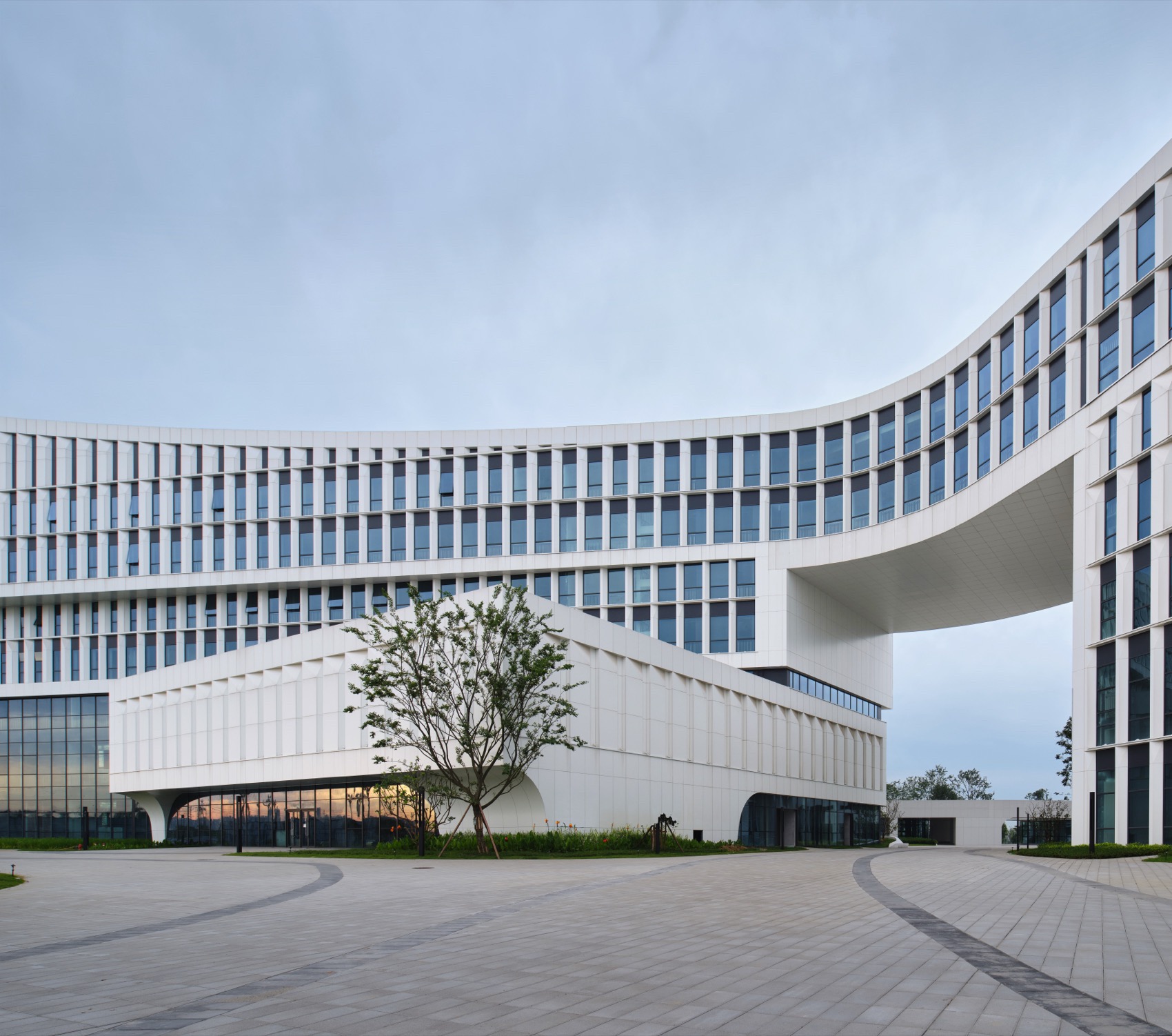 Chengdu Yang’an Hi-tech Innovation Center by Gu Zhihong Studio, AATU ...