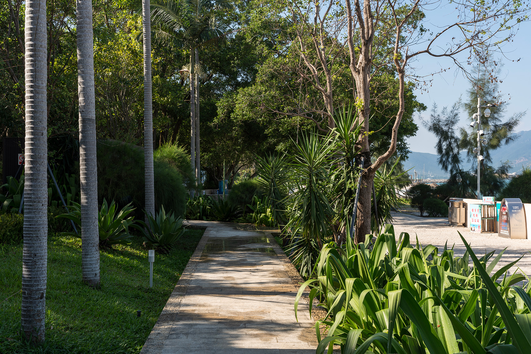East Sea Dike Renovation Project (Phase III), Yangmeikeng Section by ...