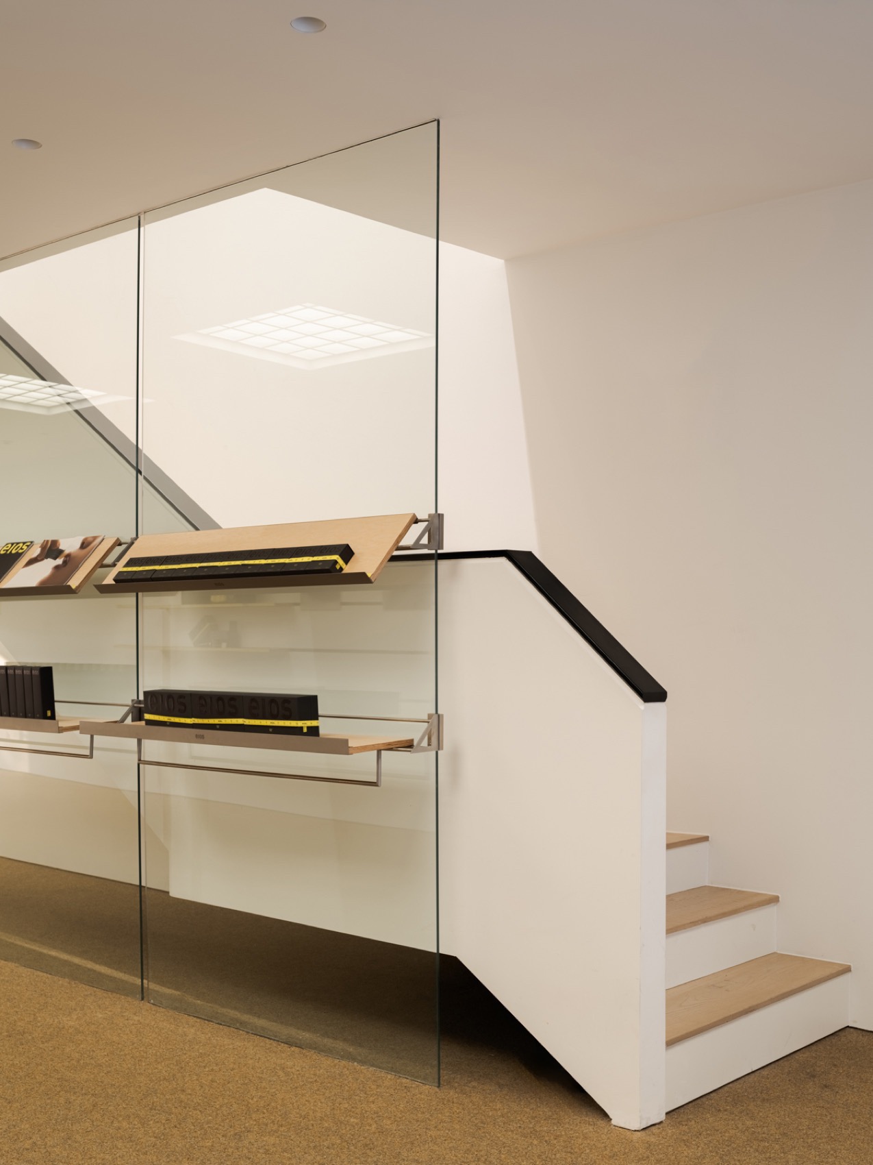 eios Dongping road store by hoii design - 谷德设计网