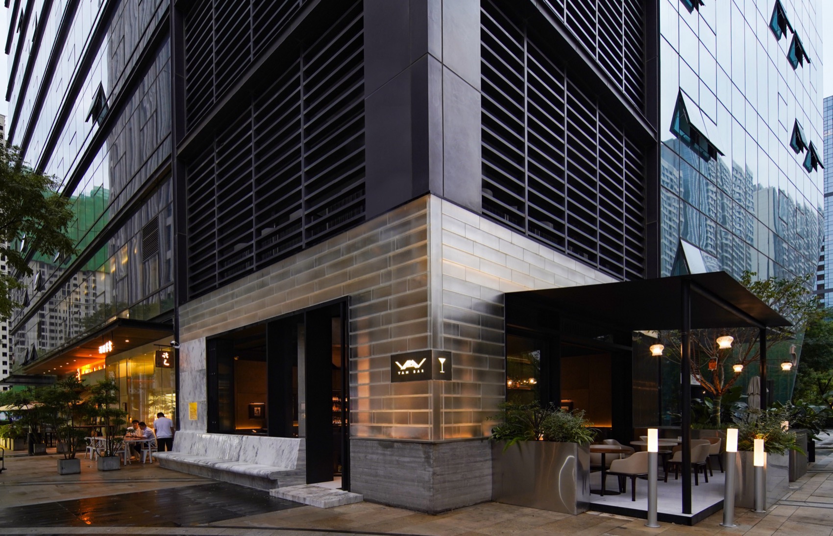 Yan Bar by Huizong Design and Research Office - 谷德设计网