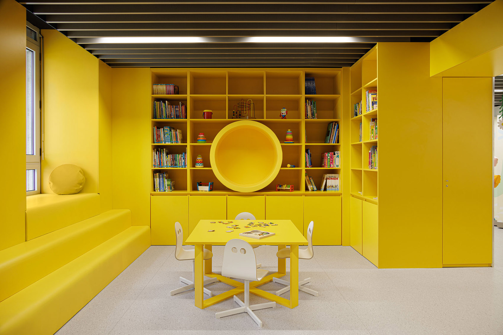 A colorful setting for the new Pediatric Ward of Hospital São João by ...