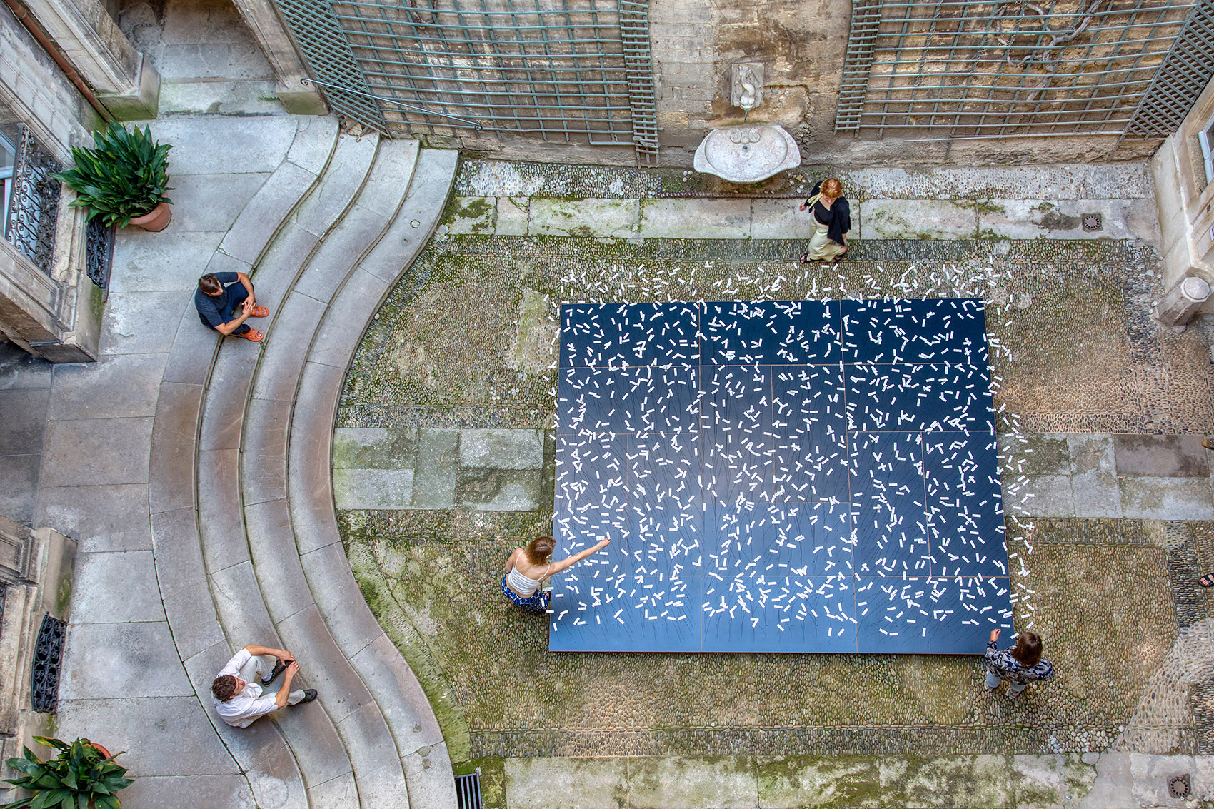 Art Installation from Recycled COVID-19 Tests by Subset - 谷德设计网