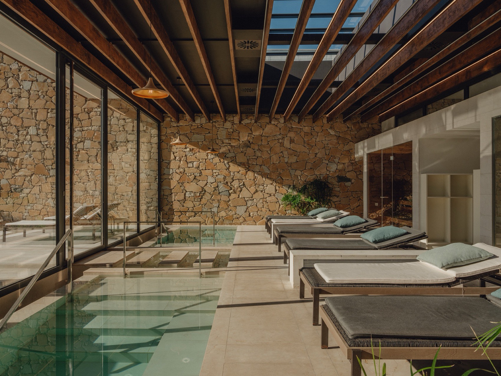 SPA WELLNESS CENTER by Lagula Arquitectes - 谷德设计网