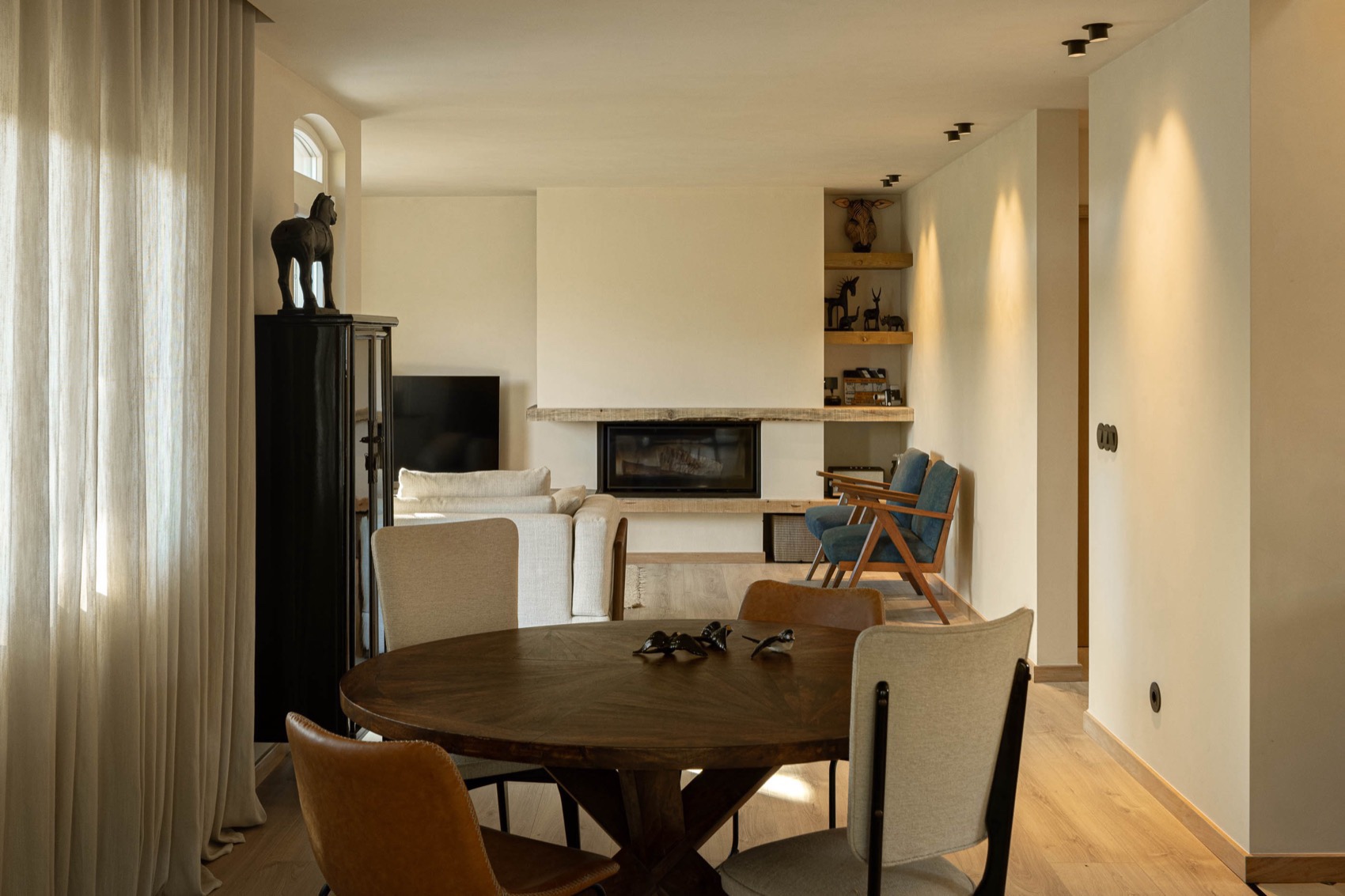 Rural soul house in Sintra by Tsou Arquitectos - 谷德设计网