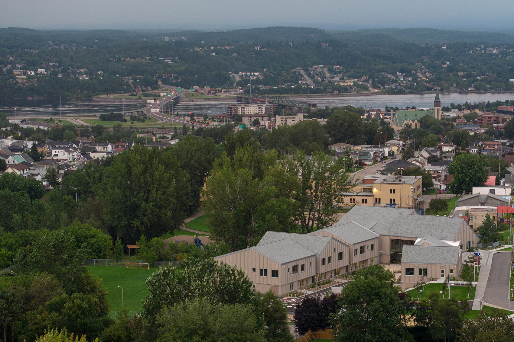 École de l’Étincelle by Agence Spatiale, Appareil Architecture, BGLA ...