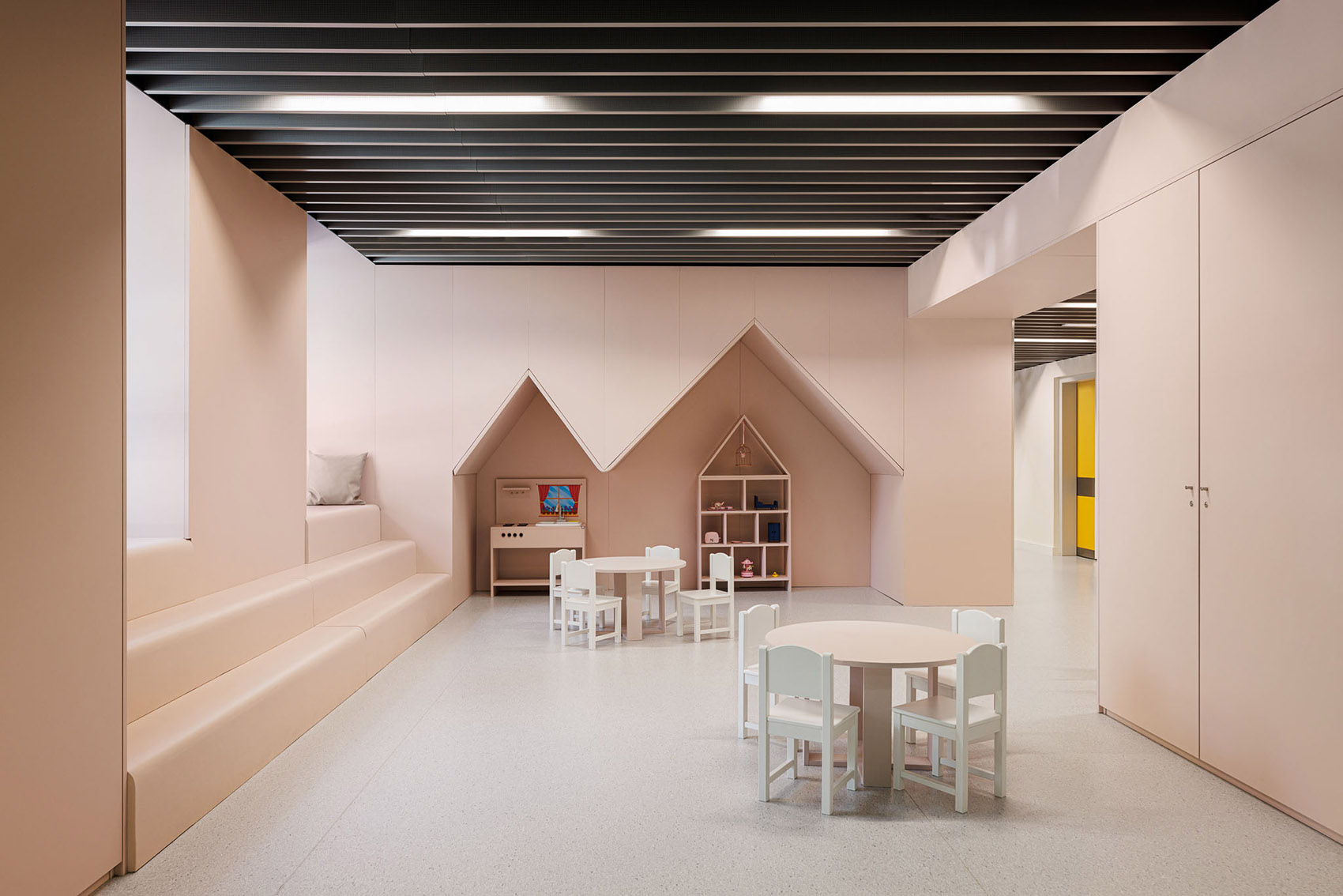 A colorful setting for the new Pediatric Ward of Hospital São João by ...