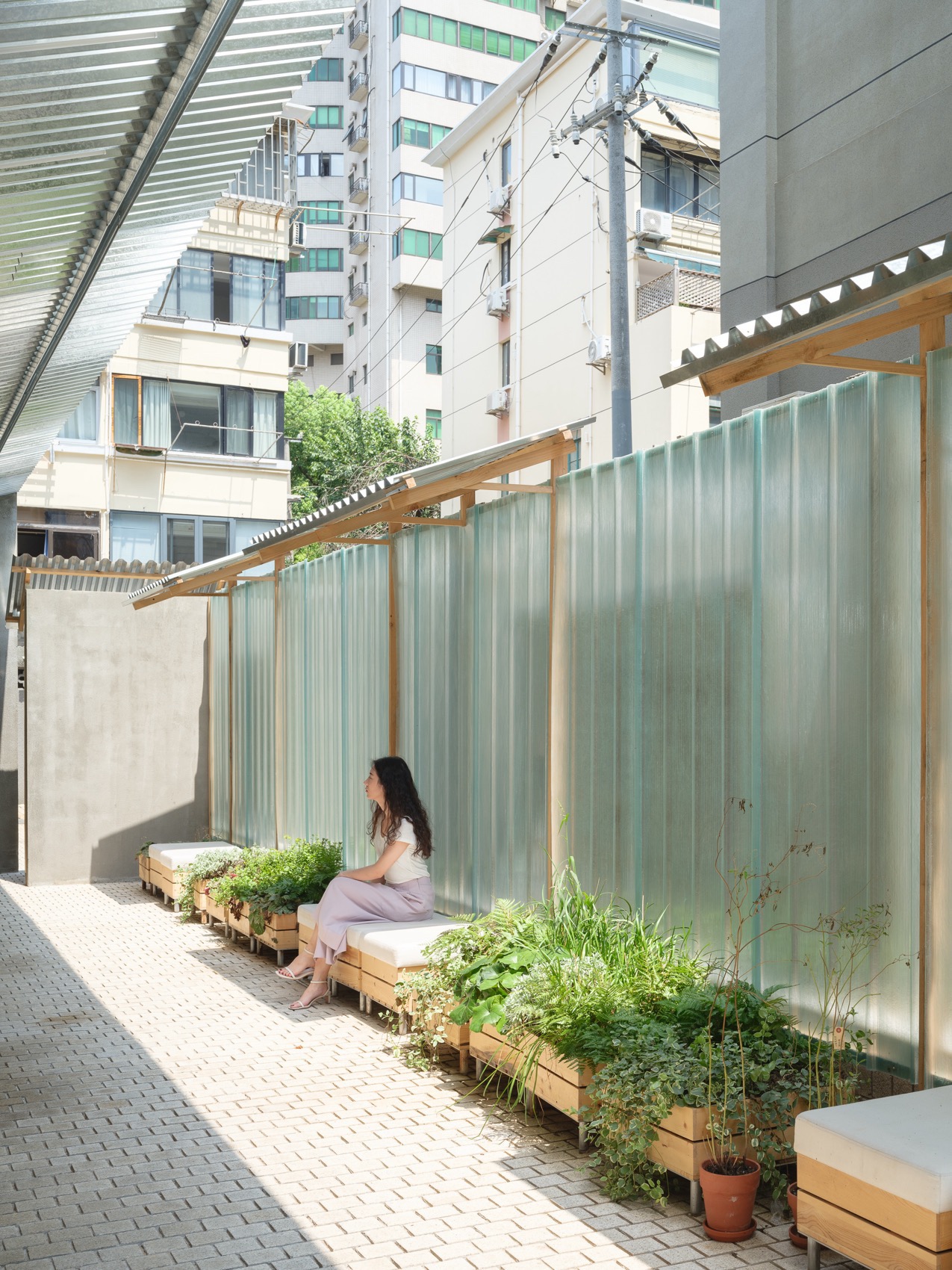 coffea SHED Columbia Circle Store by kooo architects - 谷德设计网