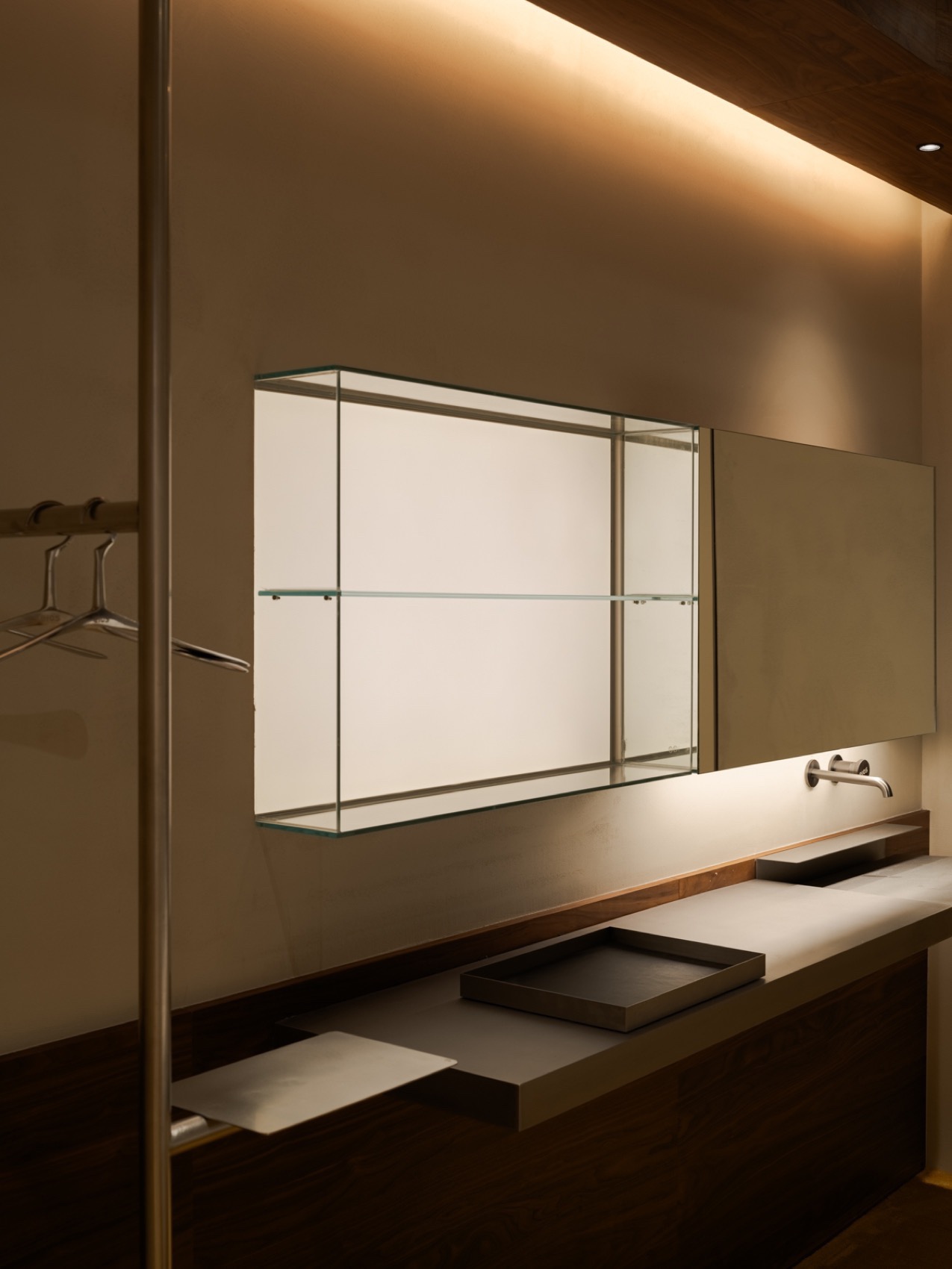 eios Dongping road store by hoii design - 谷德设计网
