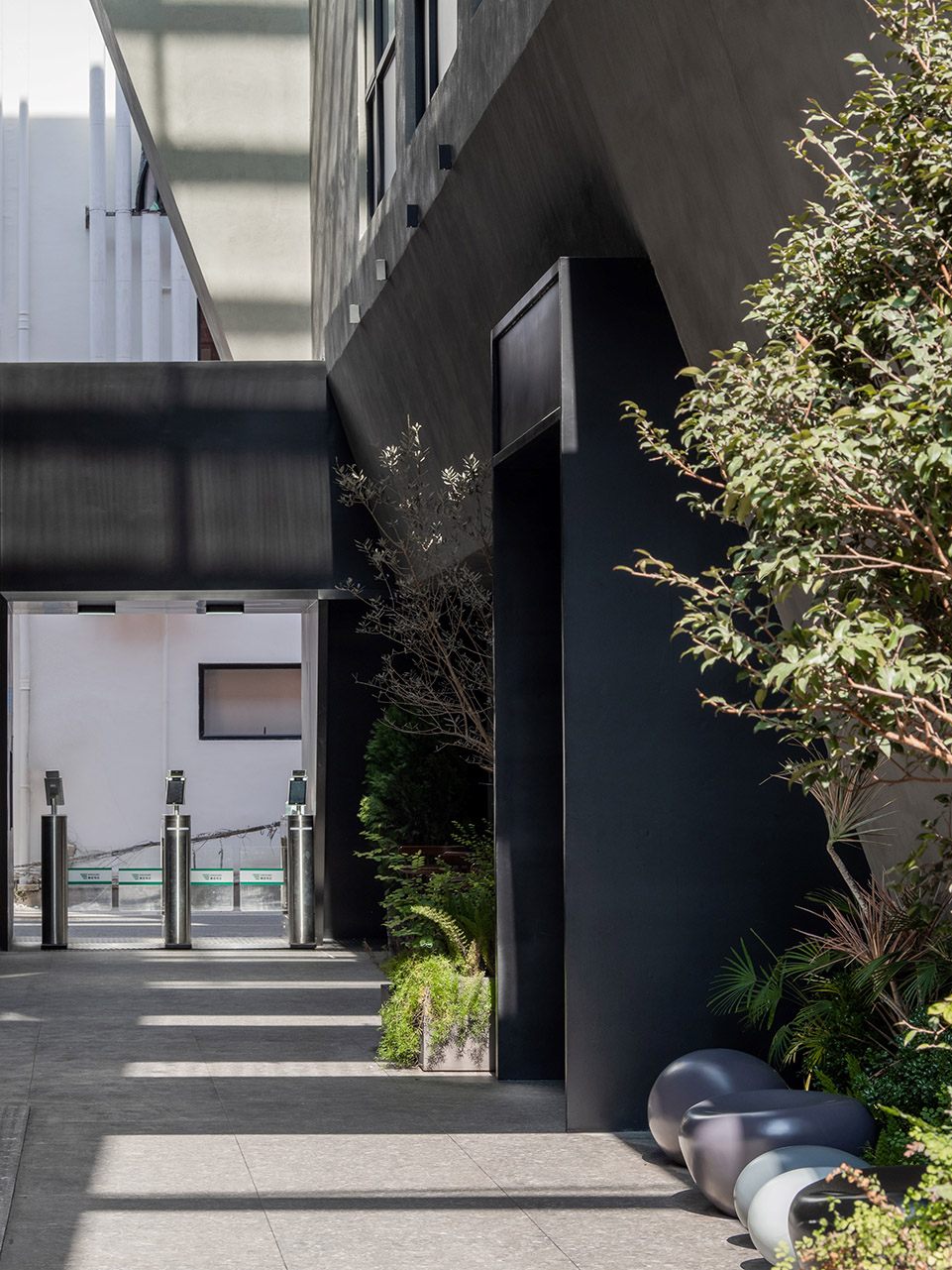 The Renovation of 7 # and 8 # buildings in Dongcai Industrial Park by ...